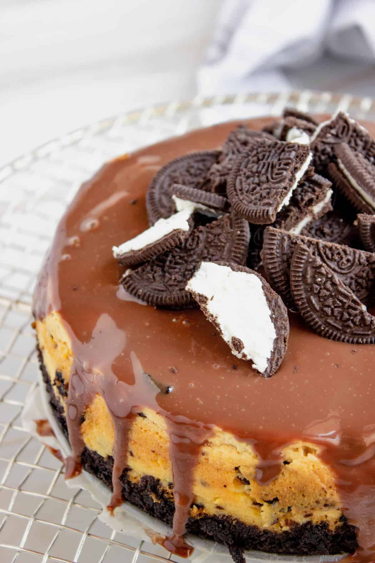 Instant Pot Oreo Cheesecake • FoodnService