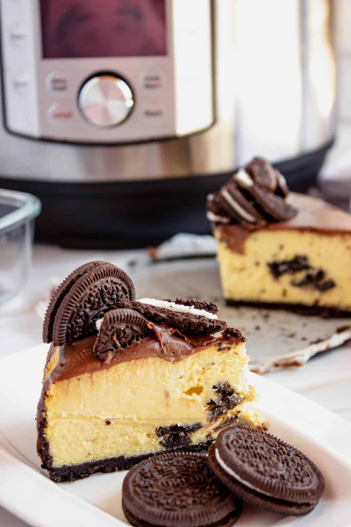 Instant Pot Oreo Cheesecake • FoodnService