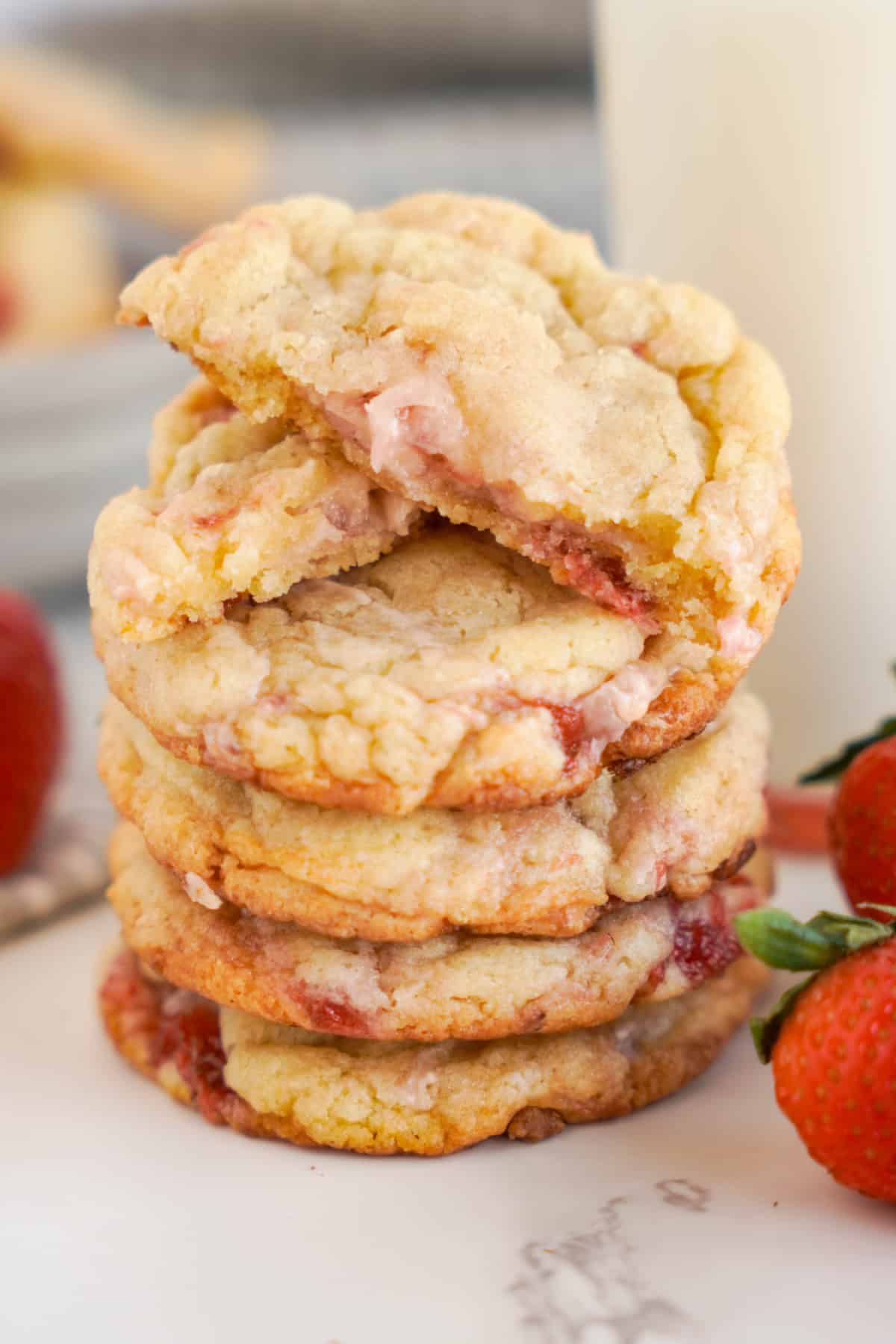 Strawberry Cheesecake Cookies • FoodnService