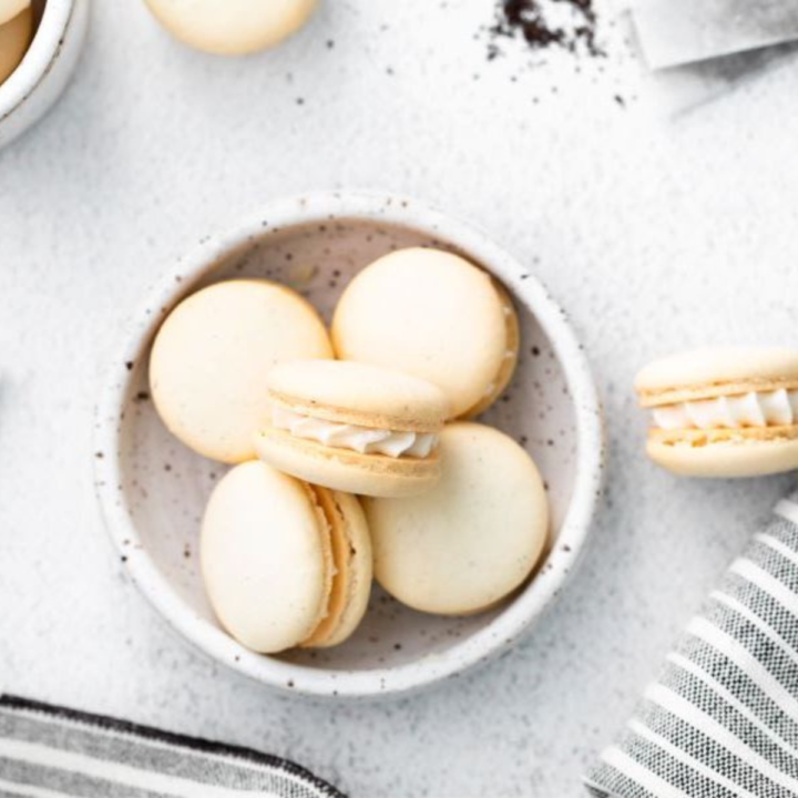 Earl Grey Macarons • FoodnService