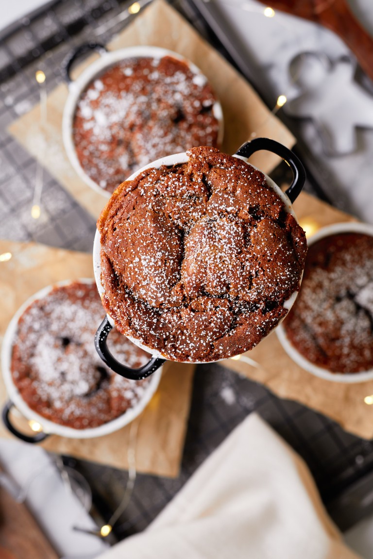 Gingerbread Pudding Cakes • FoodnService